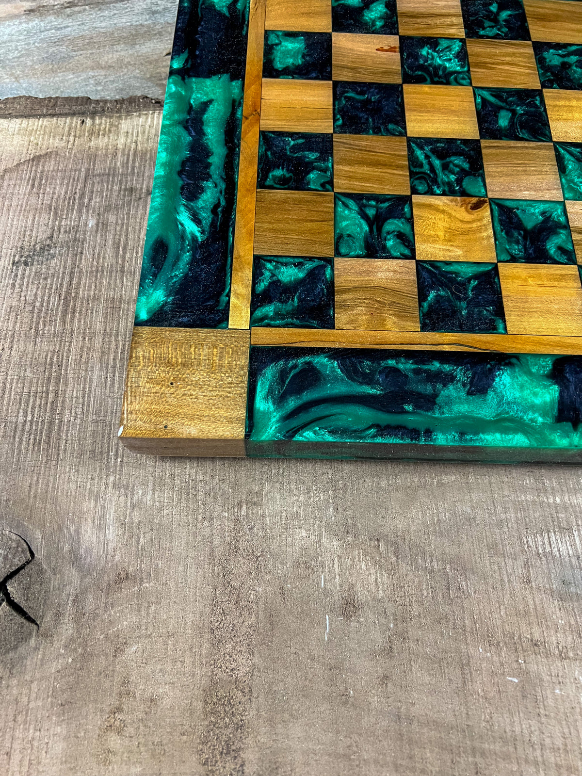Black Jungle Green Maple Wood Chess Board (With Border) | Southern ...